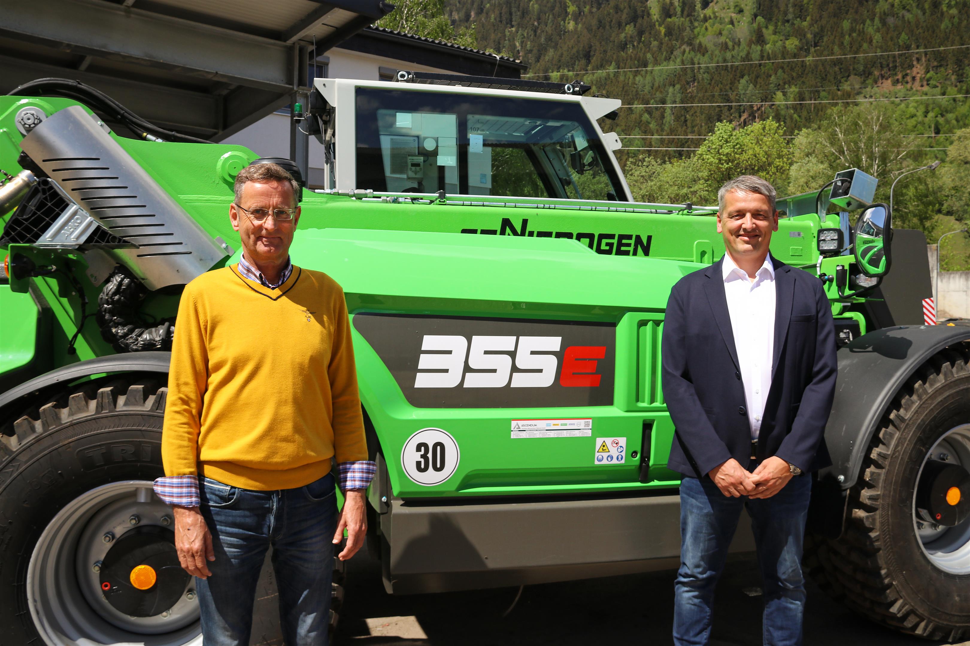 Two SENNEBOGEN 355 E telehandlers replace three wheel loaders at AWV ...