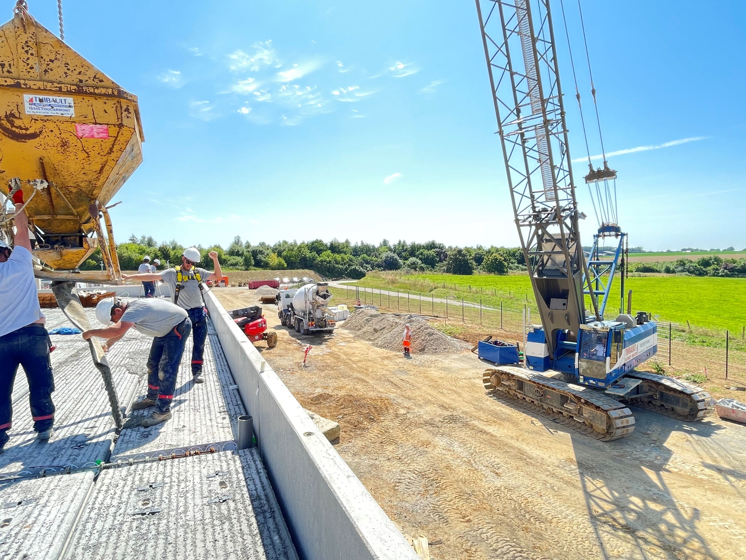 Heavy lifting work during the construction of complex industrial buildings