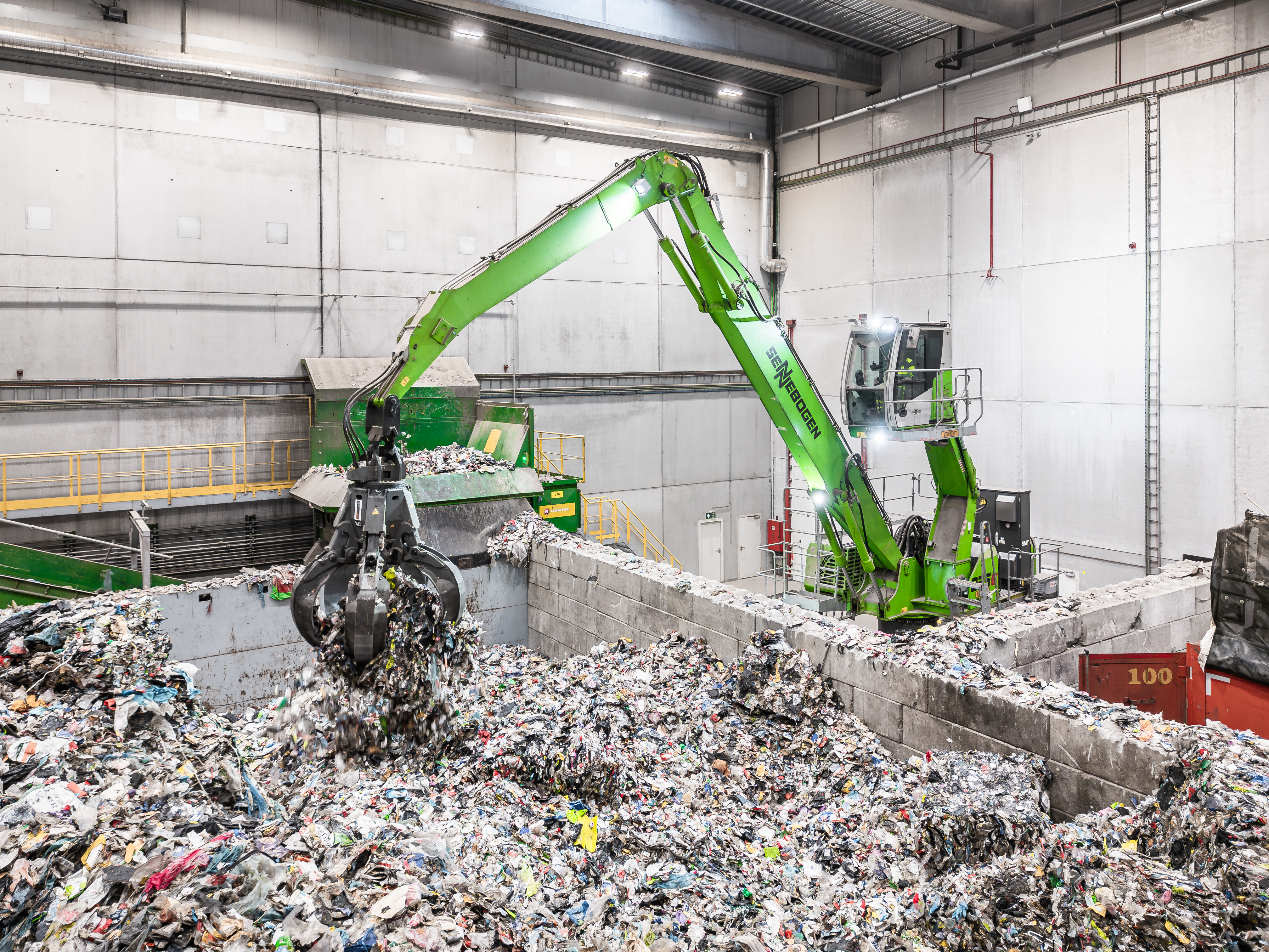 CO2 reduction in waste disposal management