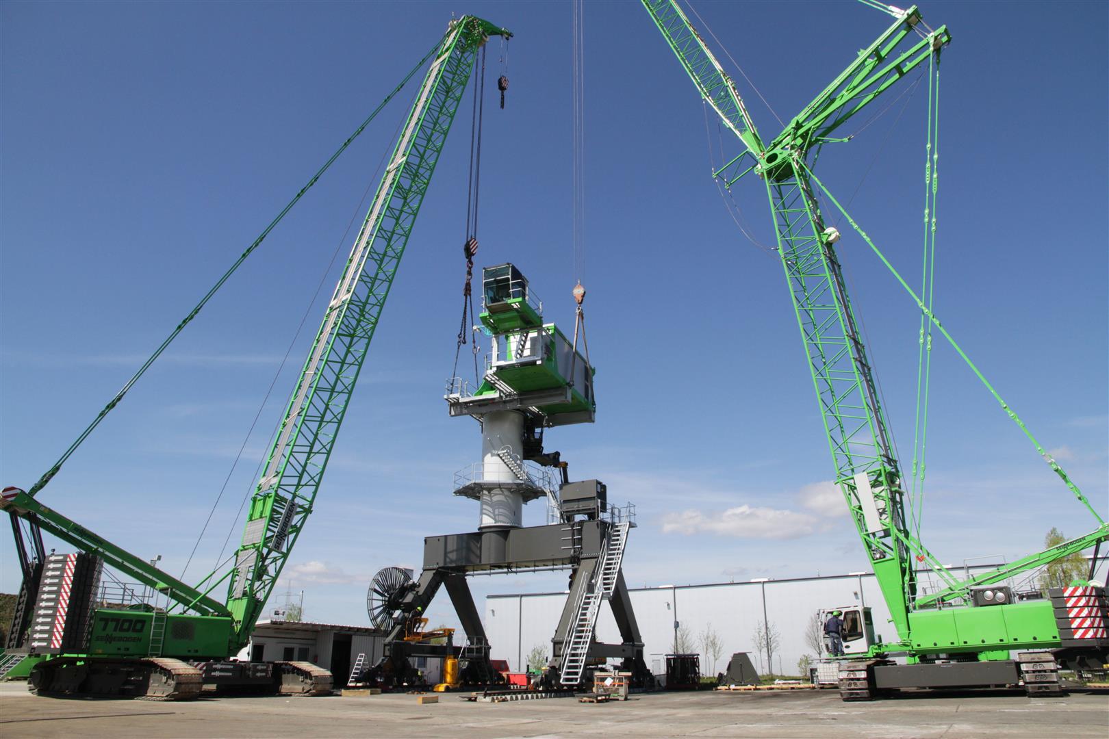 SENNEBOGEN 8400: Balance material handler for the port of Burgas ...