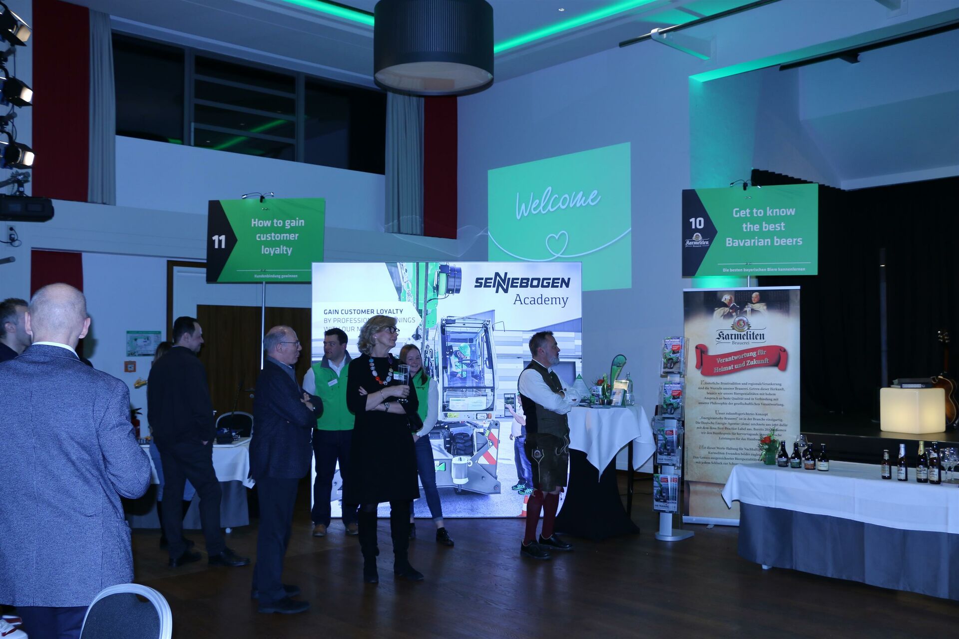 International SENNEBOGEN dealer network meet in Straubing - SENNEBOGEN ...