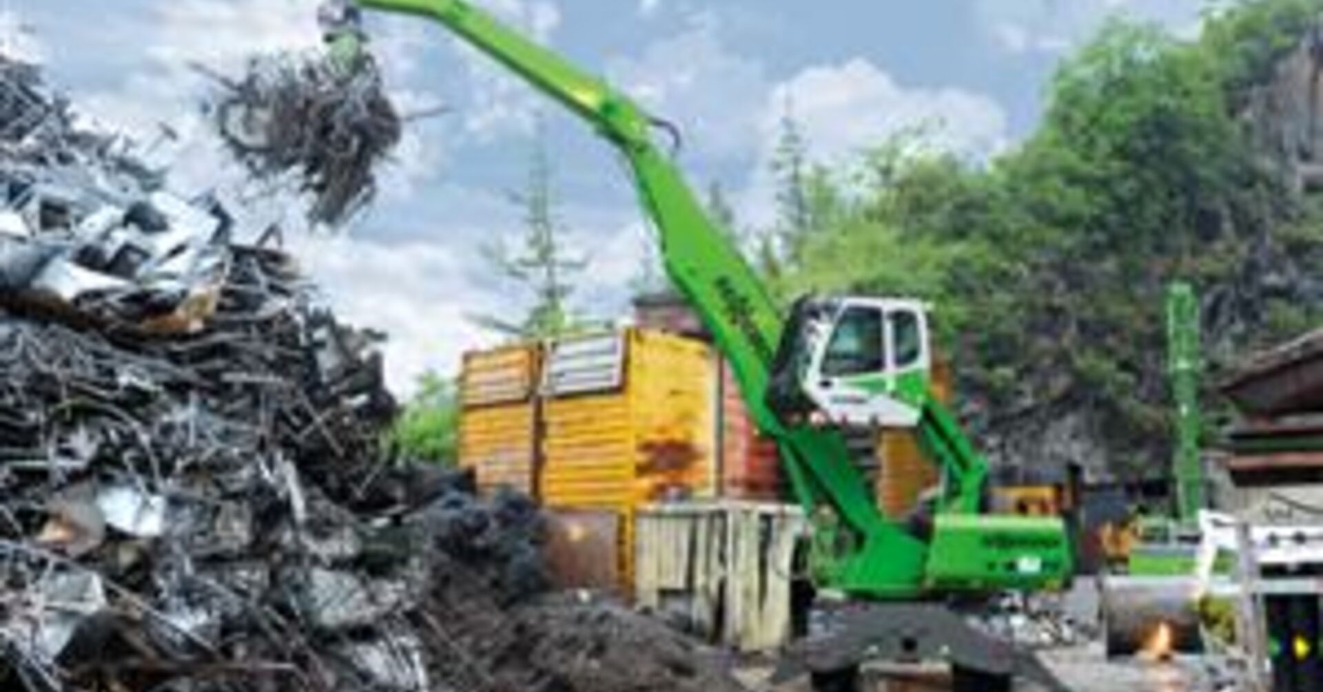 SENNEBOGEN 818 in scrap handling - SENNEBOGEN Maschinenfabrik GmbH