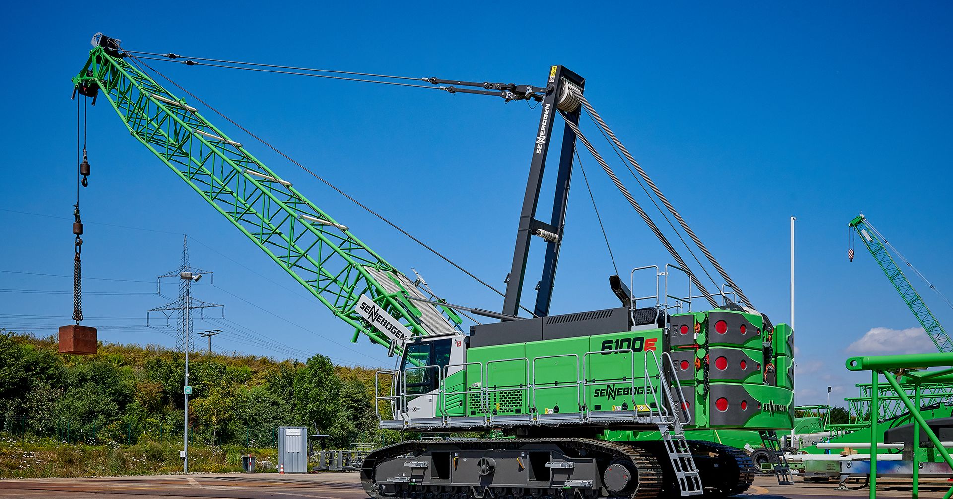 6100 E - 100 t duty cycle crane for well construction + special civil ...