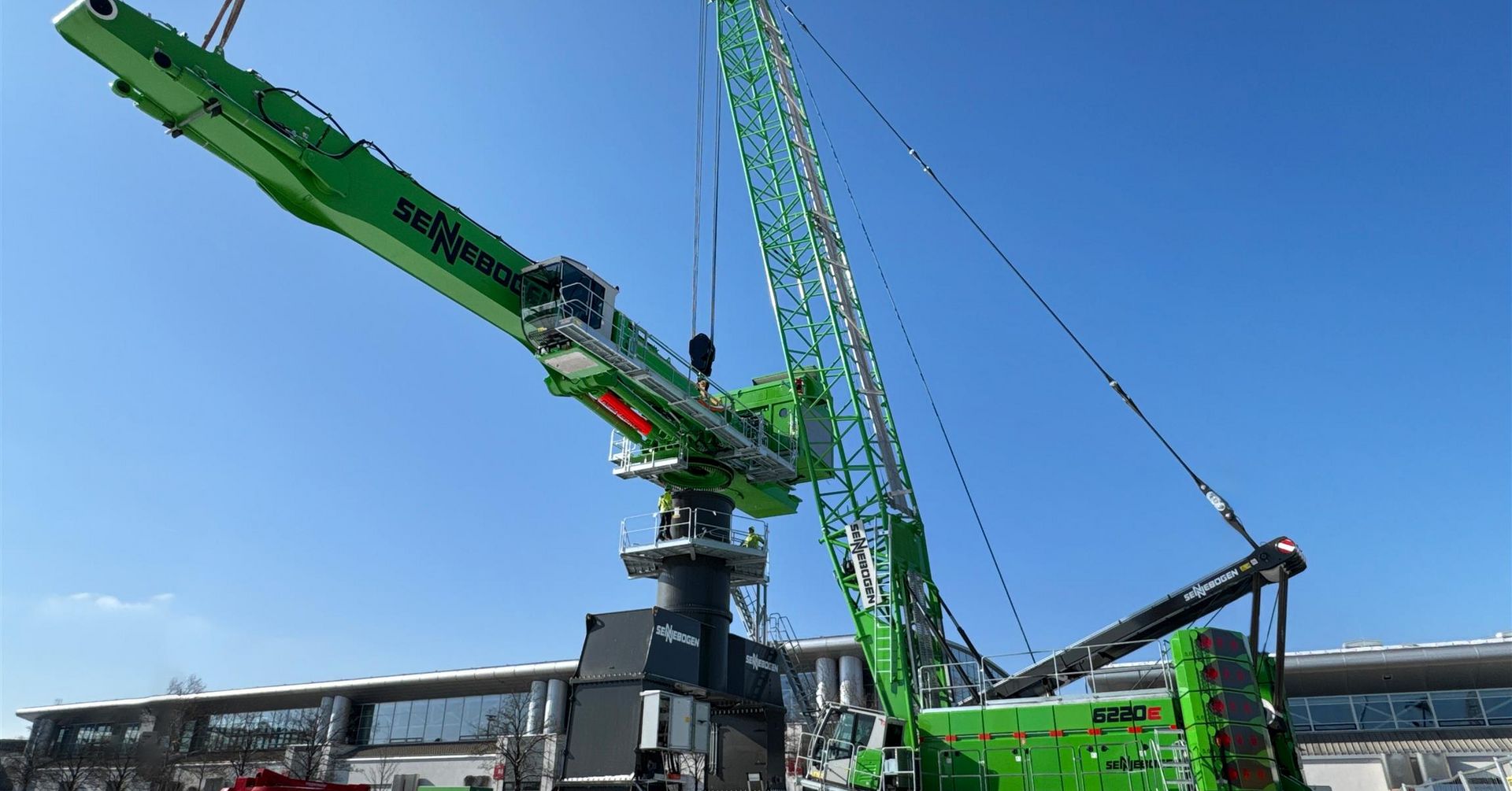 220 t Duty Cycle Crane: SENNEBOGEN 6220 E