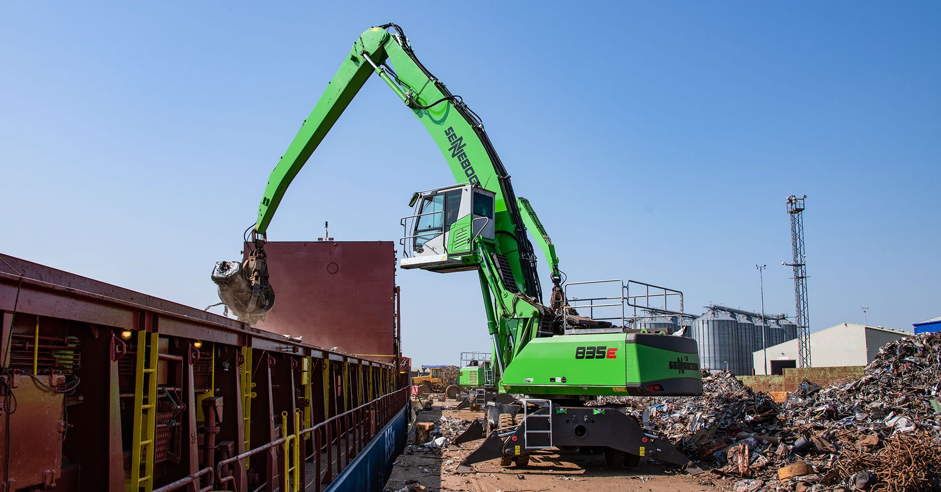 SENNEBOGEN expanding dealer network in UK: UK dealer Molson Group now ...