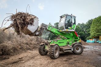 Telehandler 355 E at the composting plant | SENNEBOGEN
