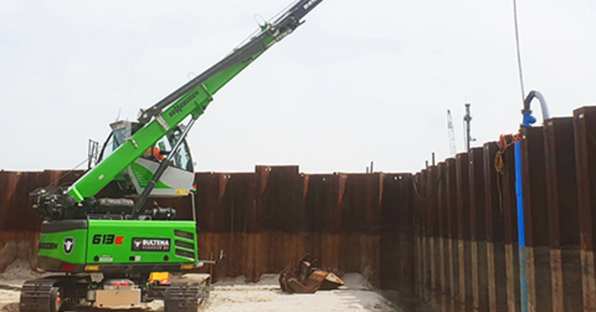 SENNEBOGEN 613 E telescopic crawler crane for the Benelux region ...
