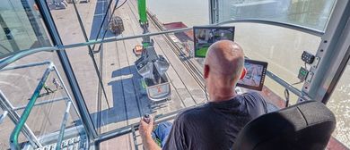 SENNEBOGEN: Material Handling and Cranes