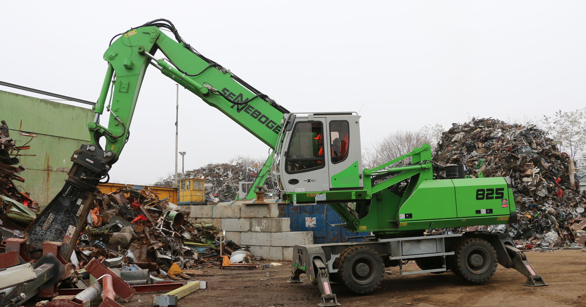 Multifunctional material handler – fit for any job with either scrap ...