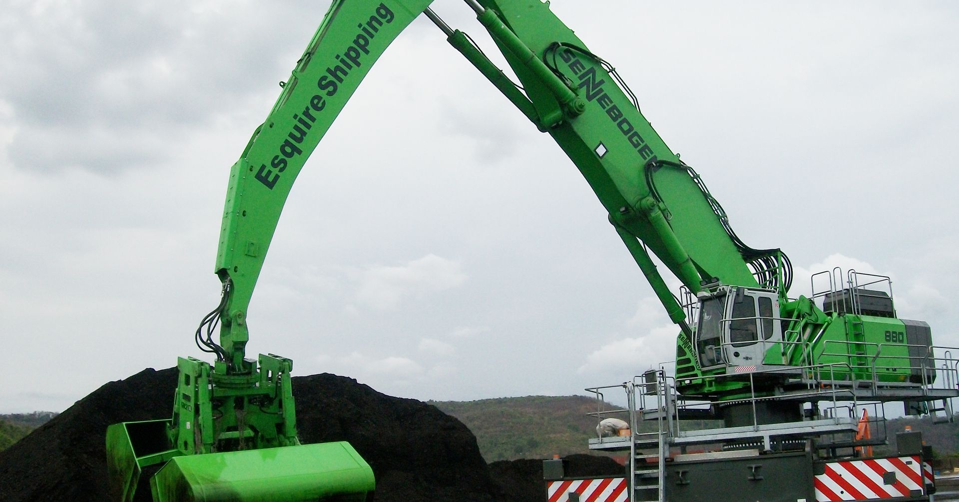 MOBILE PORT HANDLING: SENNEBOGEN 880 CLASSIC IN INDIA