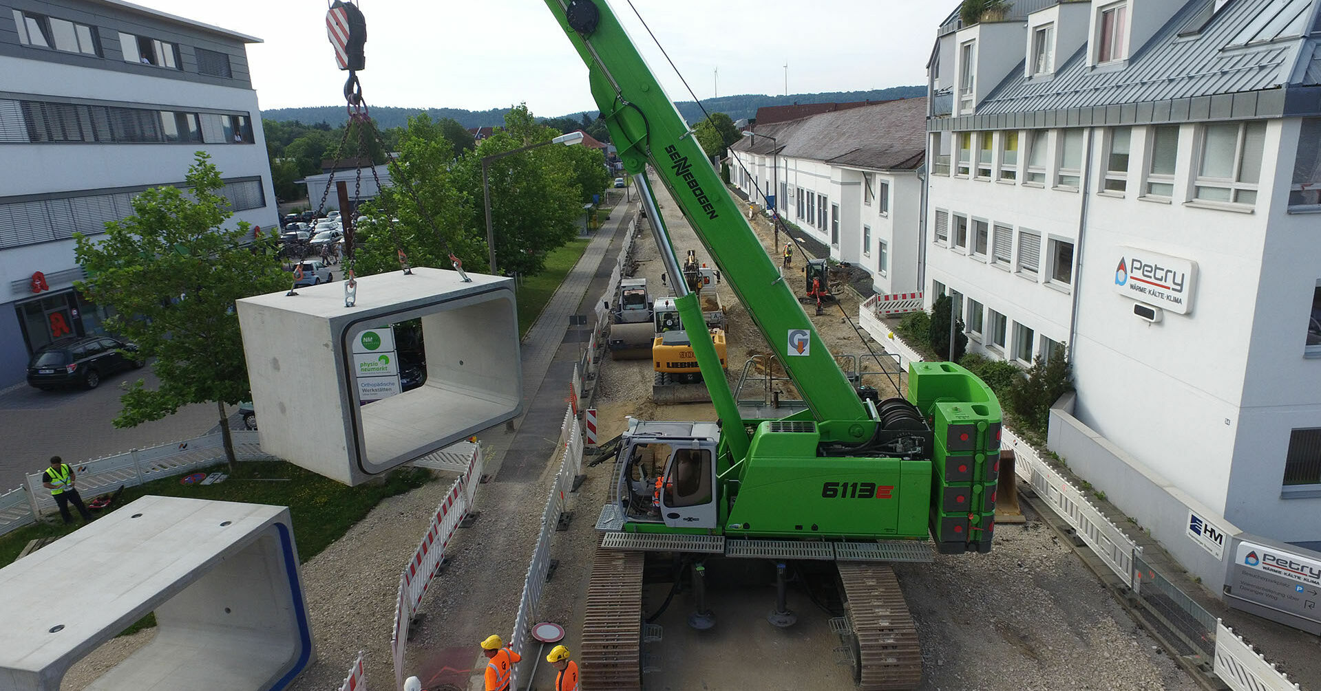 6113 E - 120 t Telescopic Crane for construction sites | SENNEBOGEN
